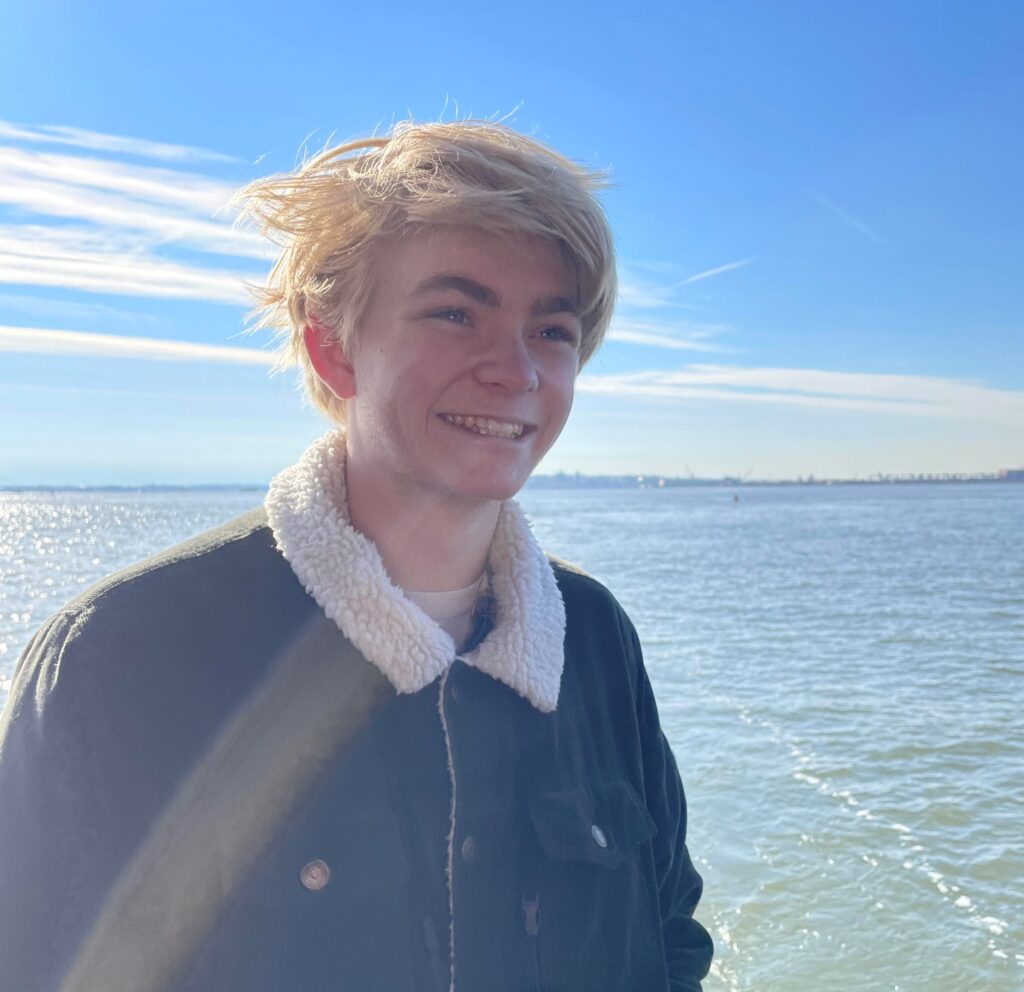 Meet the IPE Summer Bloggers - ipe